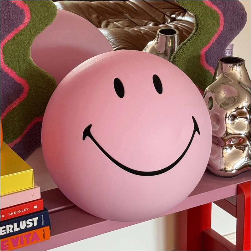 big smiley face light